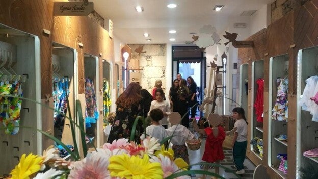 Moda Cálida abre una tienda infantil | Canarias7