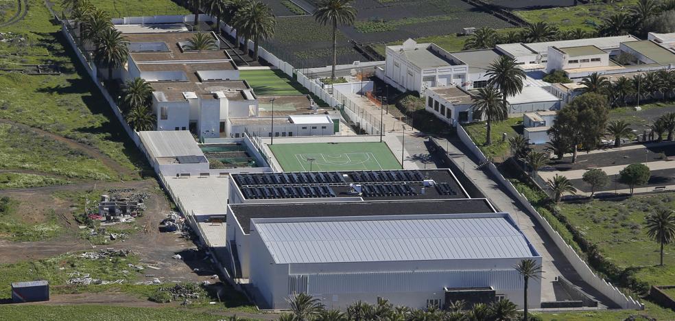 El CEO de Playa Blanca y el instituto de Haría dependen del ...